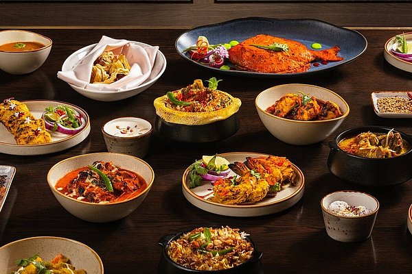 Top Dinner Spot Near You | Flavorful Evenings at Cali